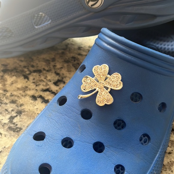 Jibbitz | Accessories | Four Leaf Clover Croc Charm With Rhinestones 22 ...